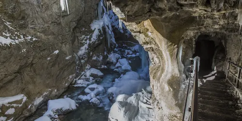 Spektakuläre Wanderung durch die Partnachklamm - DB Regio Bayern